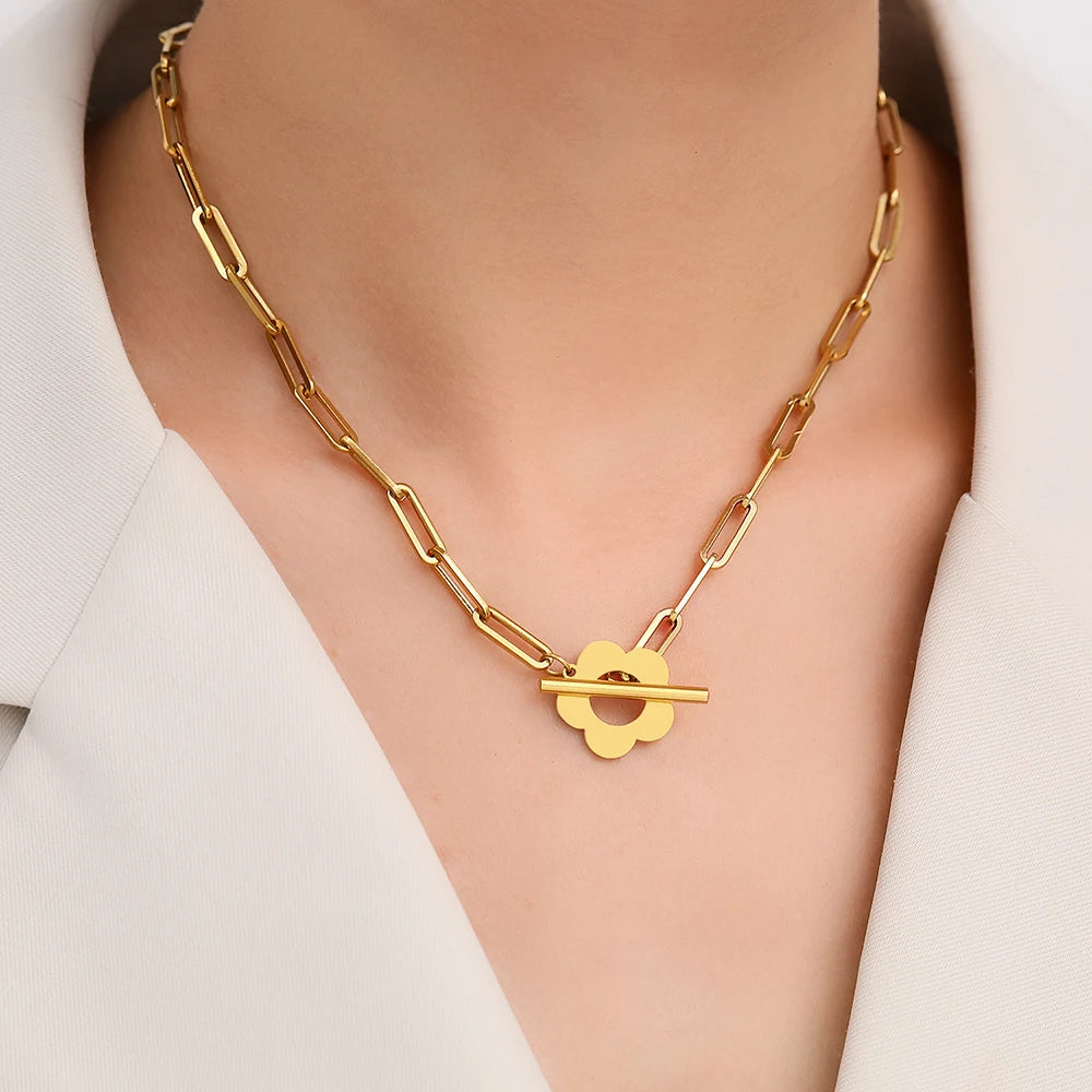 Daisy Paperclip Link Necklace